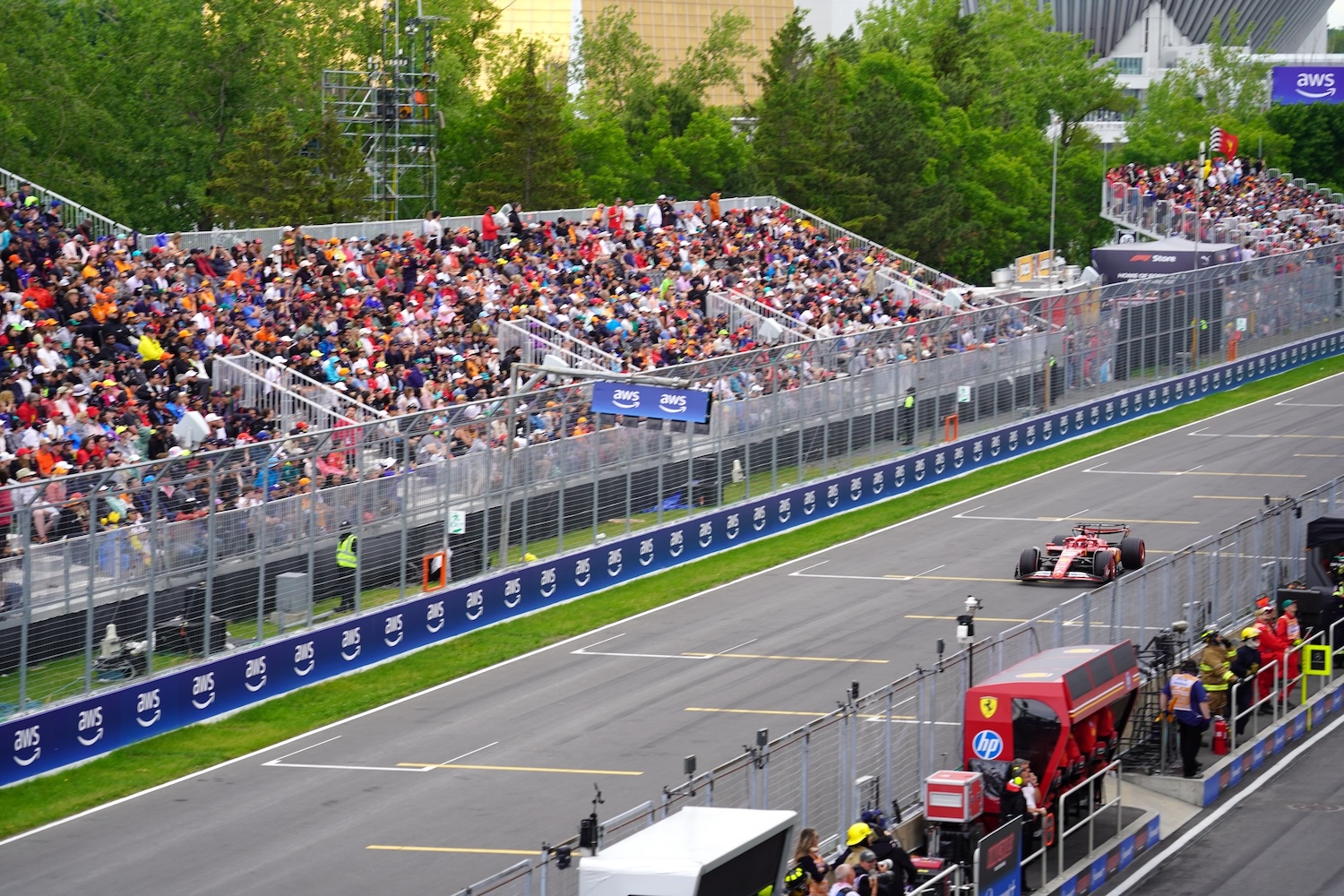 Formula 1 Circuit Capacities - GPDestinations.com