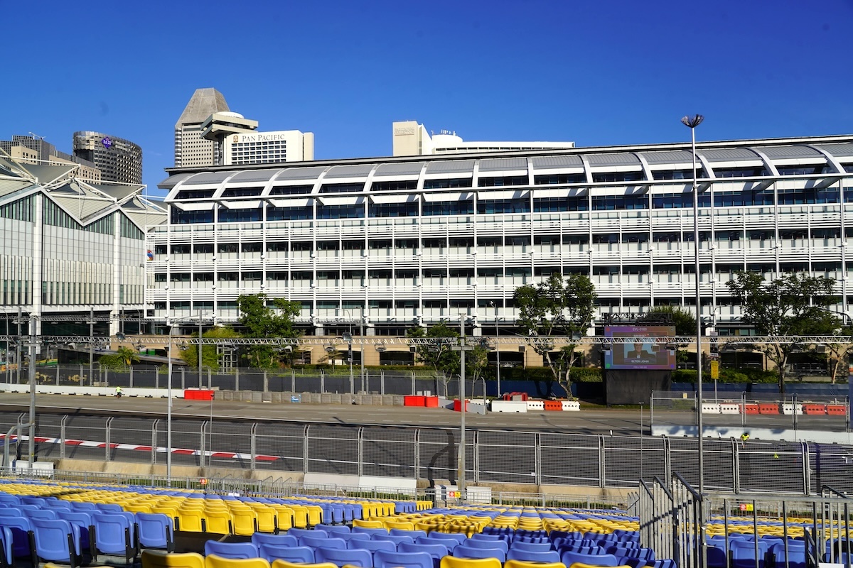 Singapore Grand Prix: Stamford Grandstand Review - GPDestinations.com